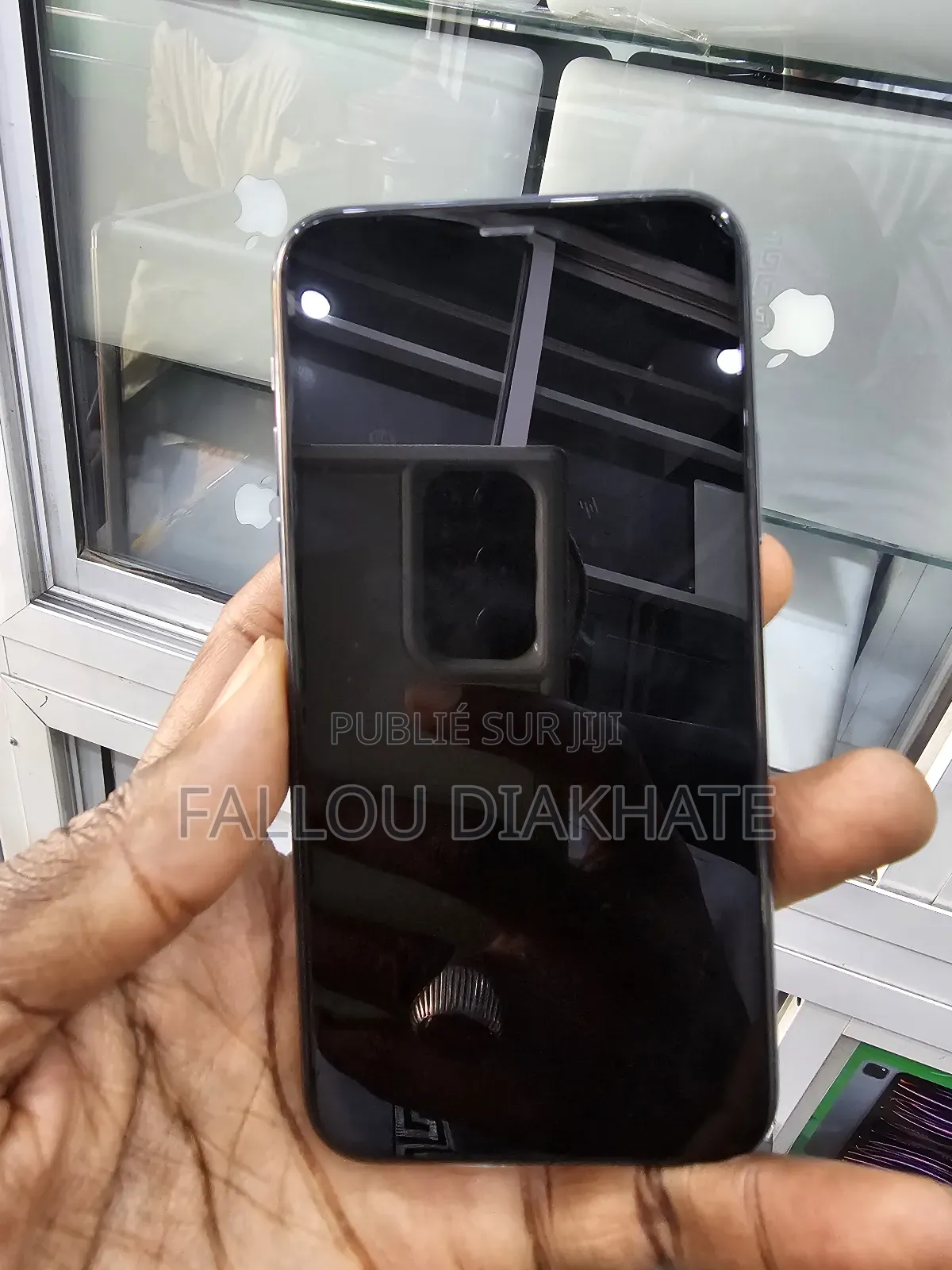 New Apple iPhone 11 Pro 256 GB Vert in Dakar Plateau - Téléphones portables, Fallou Diakhate ...